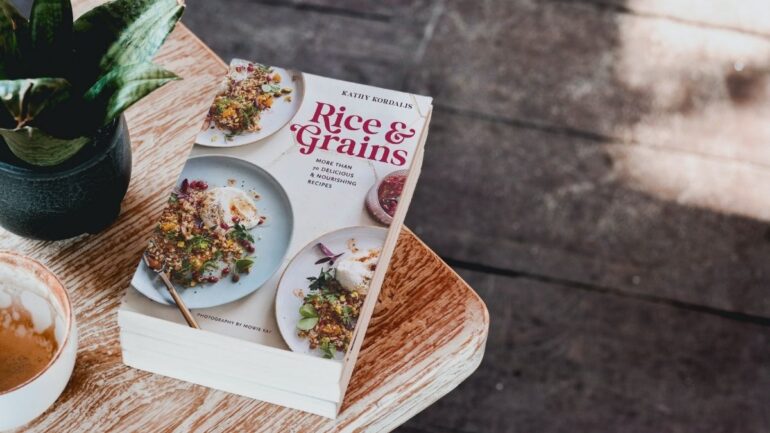 Kalamarakia Tiganita: Greek Fried Squid Recipe - My Greek Salad